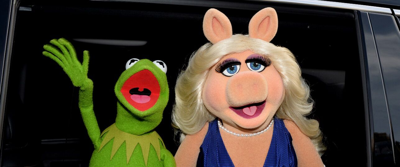Hiyaaaa! Miss Piggy’s pumps en unieke Muppets-items geveild
