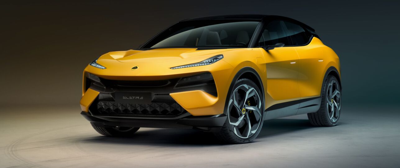 Koning Charles gaat voor de elektrische Lotus Eletre